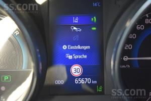 Красный Тойота Аурис 2017 в Талси, объемом двигателя 1.80 л и пробегом 65 тыс. км за 11700 €, фото 27 на AUTOMOTO.COM.LV