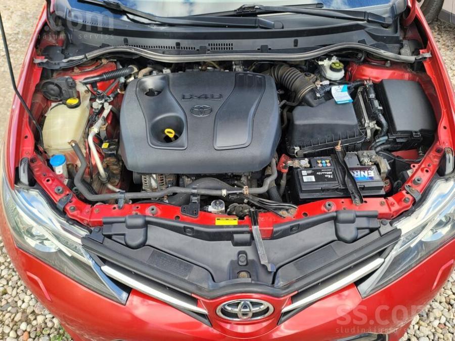 Sarkans Toyota Auris 2013 Rīga, ar dzinēja tilpumu 1.40 L un nobraukumu 238 tūkst. km par 5700 €, foto 7 vietnē AUTOMOTO.COM.LV