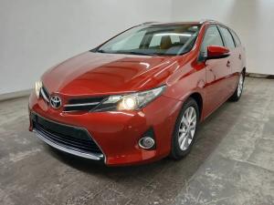 Red Toyota Auris 2014 in Limbazi, with an engine capacity of 2.00 L and mileage of 166 thousand km for 6950 €, photo  on AUTOMOTO.COM.LV
