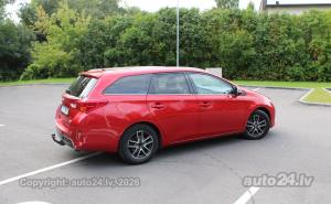 Sarkans Toyota Auris 2014 Rapla, ar dzinēja tilpumu 2.00 L un nobraukumu 151 tūkst. km par 7490 €, foto 7 vietnē AUTOMOTO.COM.LV