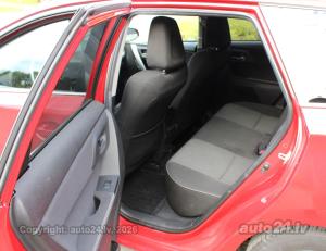 Red Toyota Auris 2014 in Rapla, with an engine capacity of 2.00 L and mileage of 151 thousand km for 7490 €, photo 13 on AUTOMOTO.COM.LV