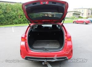 Red Toyota Auris 2014 in Rapla, with an engine capacity of 2.00 L and mileage of 151 thousand km for 7490 €, photo 14 on AUTOMOTO.COM.LV