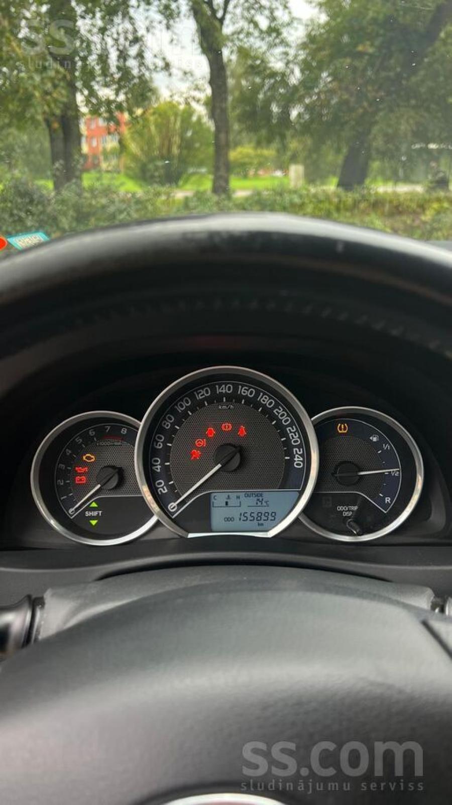 Sarkans Toyota Auris 2015 Jelgava, ar dzinēja tilpumu 1.60 L un nobraukumu 155 tūkst. km par 6200 €, foto 19 vietnē AUTOMOTO.COM.LV