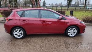 Red Toyota Auris 2017 in Ogre, with an engine capacity of 1.80 L and mileage of 0 thousand km for 10950 €, photo 10 on AUTOMOTO.COM.LV