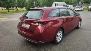 Sarkans Toyota Auris 2017 Rīga, ar dzinēja tilpumu 1.80 L un nobraukumu 152 tūkst. km par 12500 €, foto 6 vietnē AUTOMOTO.COM.LV