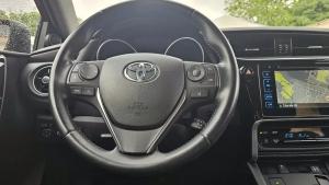 Sarkans Toyota Auris 2017 Rīga, ar dzinēja tilpumu 1.80 L un nobraukumu 152 tūkst. km par 12500 €, foto 17 vietnē AUTOMOTO.COM.LV