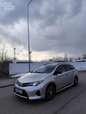 Toyota Auris 2013 in Telschi, with an engine capacity of 1.60 L and mileage of 195 thousand km for 6500 €, photo  on AUTOMOTO.COM.LV