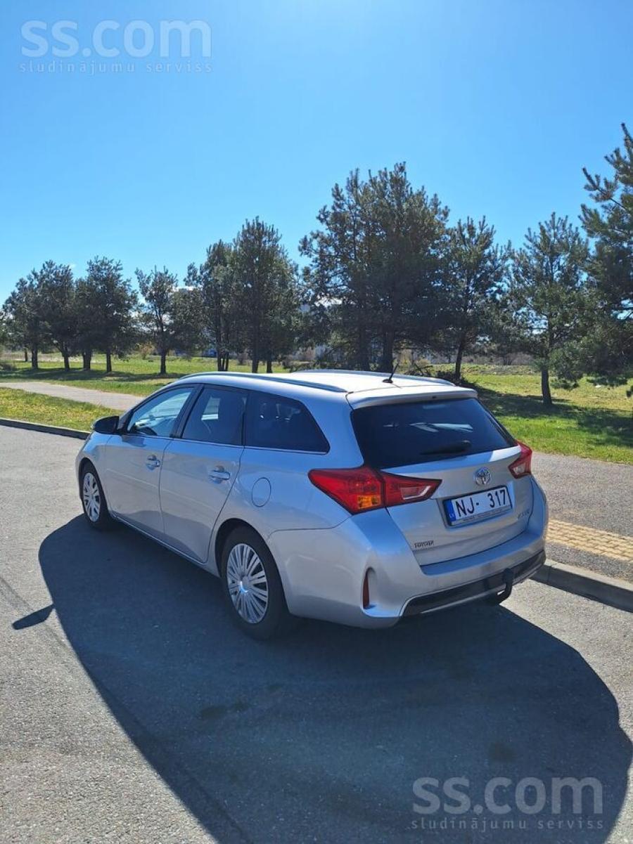 Toyota Auris 2013 Rīga, ar dzinēja tilpumu 1.40 L un nobraukumu 345 tūkst. km par 4100 €, foto 7 vietnē AUTOMOTO.COM.LV