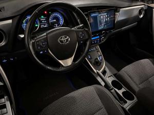 Toyota Auris 2013 in Klaipeda, with an engine capacity of 0.00 L and mileage of 114 thousand km for 8499 €, photo 3 on AUTOMOTO.COM.LV