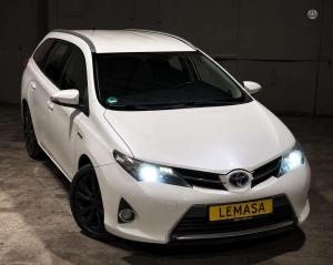Toyota Auris 2013 in Klaipeda, with an engine capacity of 0.00 L and mileage of 114 thousand km for 8499 €, photo 4 on AUTOMOTO.COM.LV
