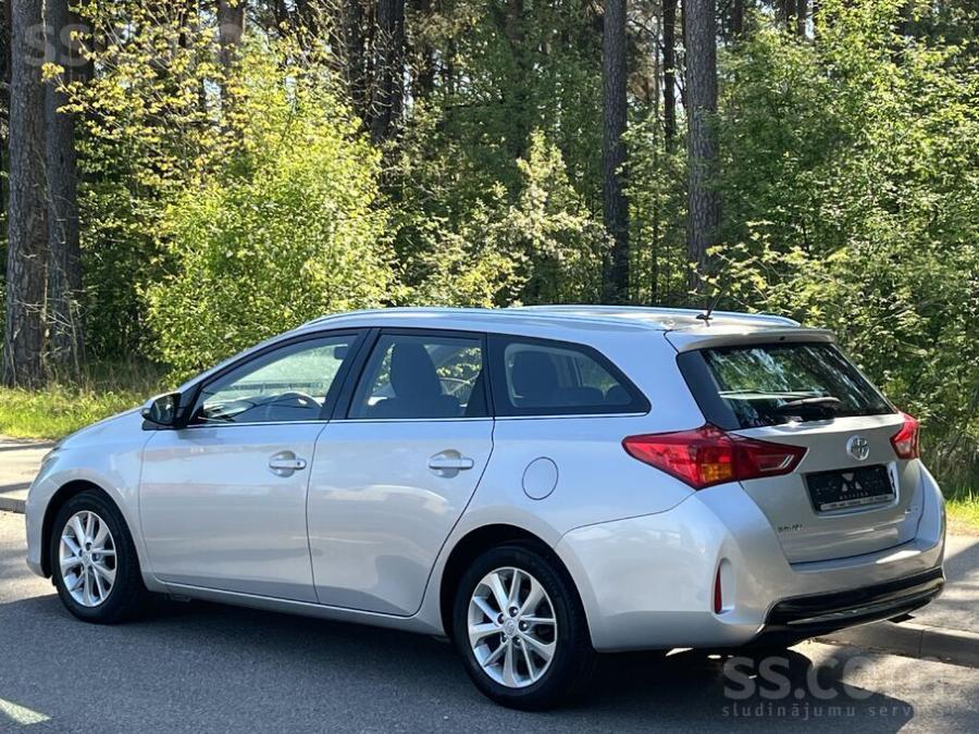 Toyota Auris 2014 Valmiera, ar dzinēja tilpumu 1.40 L un nobraukumu 0 tūkst. km par 7200 €, foto 3 vietnē AUTOMOTO.COM.LV