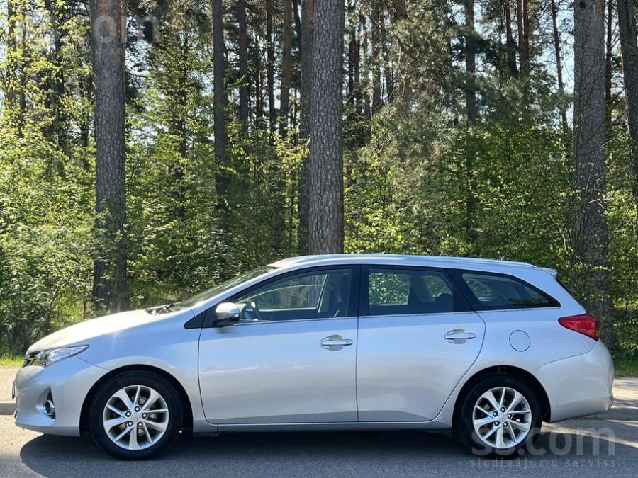 Toyota Auris 2014 Valmiera, ar dzinēja tilpumu 1.40 L un nobraukumu 0 tūkst. km par 7200 €, foto 4 vietnē AUTOMOTO.COM.LV