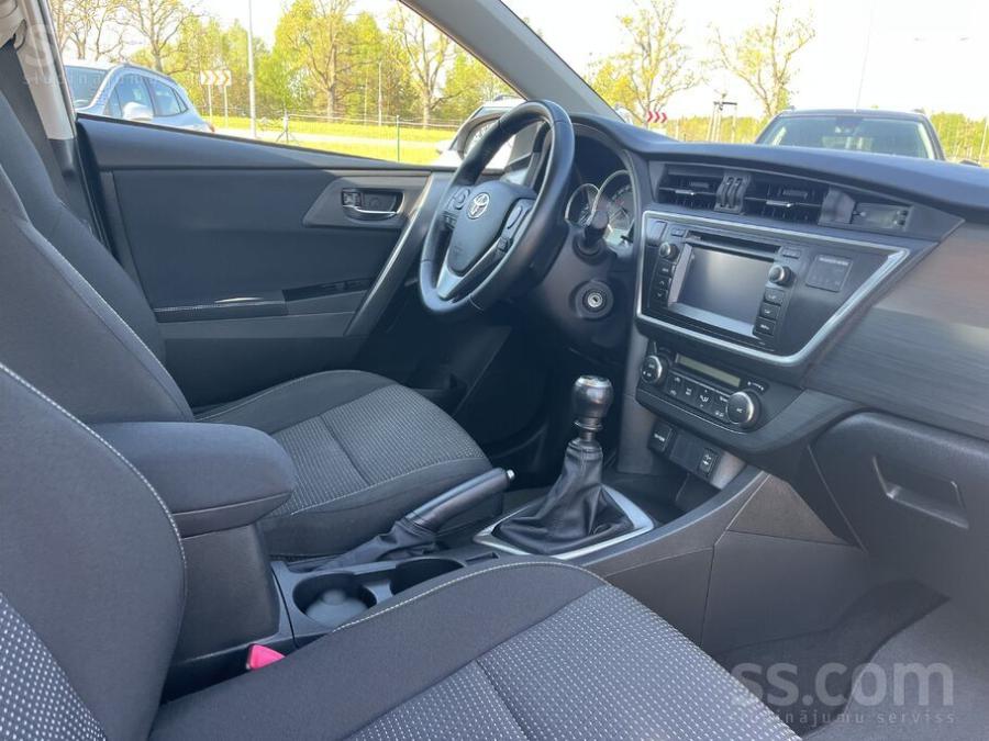 Toyota Auris 2014 Valmiera, ar dzinēja tilpumu 1.40 L un nobraukumu 0 tūkst. km par 7200 €, foto 10 vietnē AUTOMOTO.COM.LV