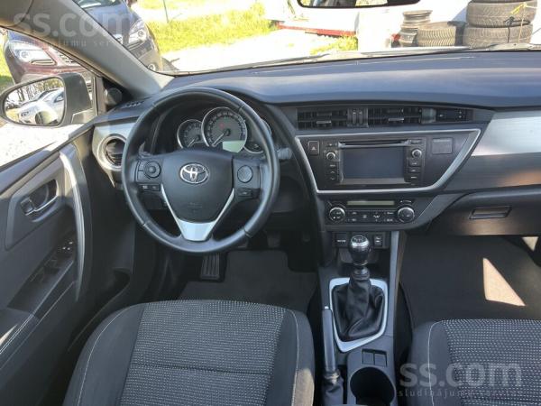 Toyota Auris 2014 in Valmiera, with an engine capacity of 1.40 L and mileage of 0 thousand km for 7200 €, photo 10 on AUTOMOTO.COM.LV