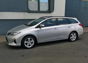 Toyota Auris 2014 Rīga, ar dzinēja tilpumu 1.60 L un nobraukumu 148 tūkst. km par 7290 €, foto 3 vietnē AUTOMOTO.COM.LV
