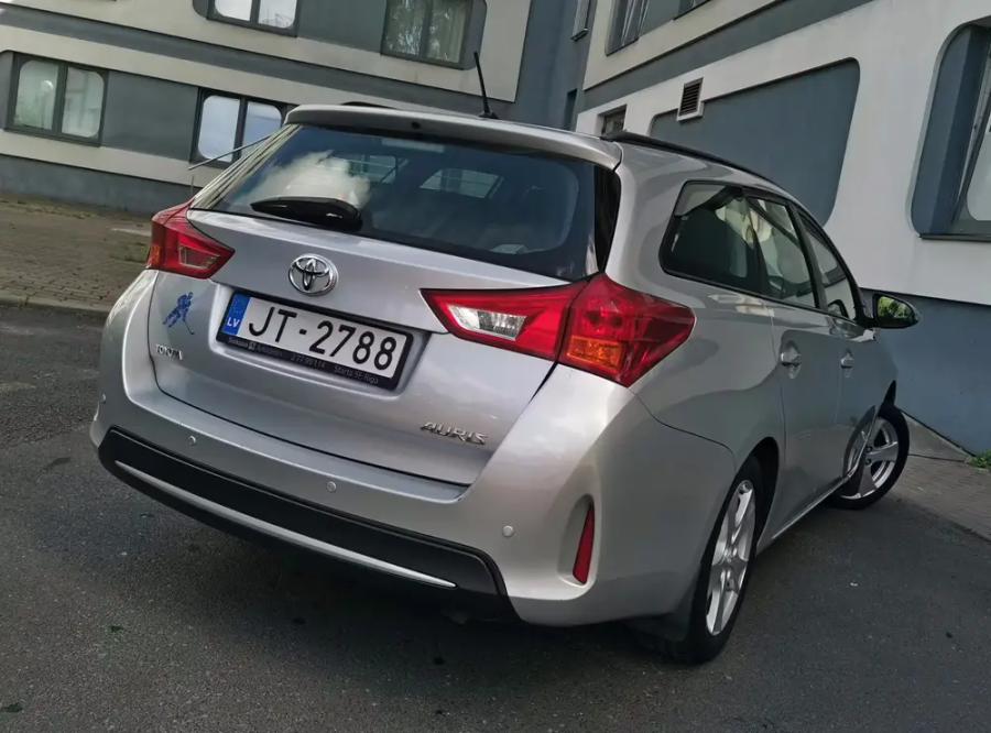Toyota Auris 2014 Rīga, ar dzinēja tilpumu 1.60 L un nobraukumu 148 tūkst. km par 7290 €, foto 7 vietnē AUTOMOTO.COM.LV