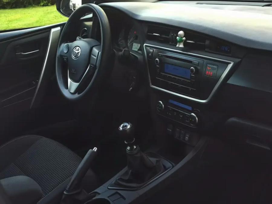 Toyota Auris 2014 Rīga, ar dzinēja tilpumu 1.60 L un nobraukumu 148 tūkst. km par 7290 €, foto 16 vietnē AUTOMOTO.COM.LV