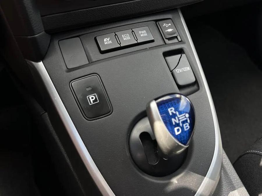 Toyota Auris 2014 Rīga, ar dzinēja tilpumu 1.80 L un nobraukumu 0 tūkst. km par 7550 €, foto 17 vietnē AUTOMOTO.COM.LV