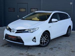 Toyota Auris 2014 Viļņa, ar dzinēja tilpumu 1.80 L un nobraukumu 199 tūkst. km par 8999 €, foto  vietnē AUTOMOTO.COM.LV