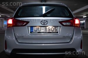 Toyota Auris 2015 in Riga, with an engine capacity of 1.60 L and mileage of 0 thousand km for 8700 €, photo 2 on AUTOMOTO.COM.LV