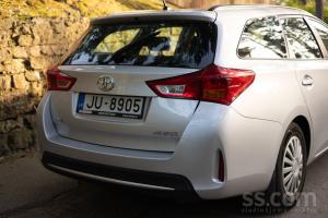 Toyota Auris 2015 in Riga, with an engine capacity of 1.60 L and mileage of 0 thousand km for 8700 €, photo 4 on AUTOMOTO.COM.LV