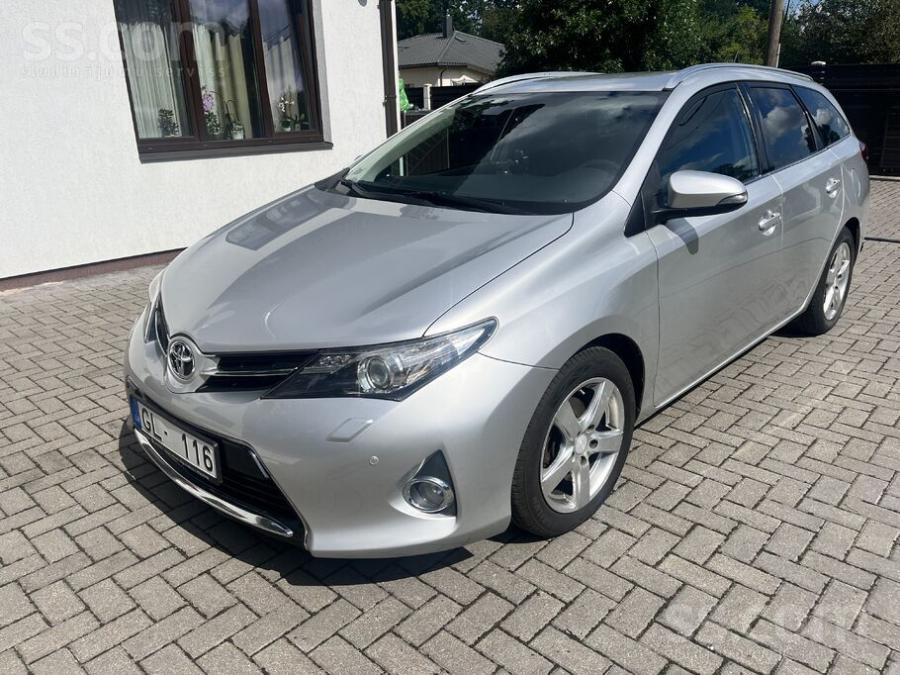 Toyota Auris 2015 Rīga, ar dzinēja tilpumu 1.60 L un nobraukumu 150 tūkst. km par 9800 €, foto 11 vietnē AUTOMOTO.COM.LV
