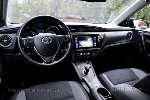 Toyota Auris 2015 in Tallinn, with an engine capacity of 1.80 L and mileage of 320 thousand km for 8000 €, photo 11 on AUTOMOTO.COM.LV