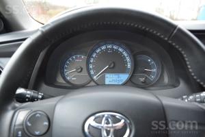 Toyota Auris 2015 in Valmiera, with an engine capacity of 1.60 L and mileage of 255 thousand km for 7650 €, photo 11 on AUTOMOTO.COM.LV
