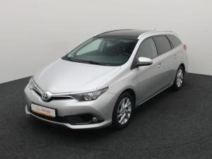 Toyota Auris 2015 Viļņa, ar dzinēja tilpumu 1.80 L un nobraukumu 200 tūkst. km par 10699 €, foto  vietnē AUTOMOTO.COM.LV