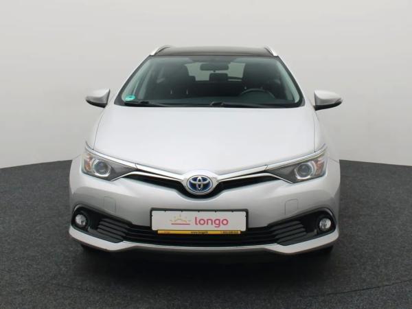 Toyota Auris 2015 in Vilnius, with an engine capacity of 1.80 L and mileage of 200 thousand km for 10699 €, photo 3 on AUTOMOTO.COM.LV