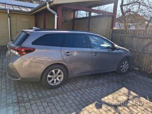 Toyota Auris 2015 in Parnu, with an engine capacity of 1.40 L and mileage of 247 thousand km for 6000 €, photo  on AUTOMOTO.COM.LV