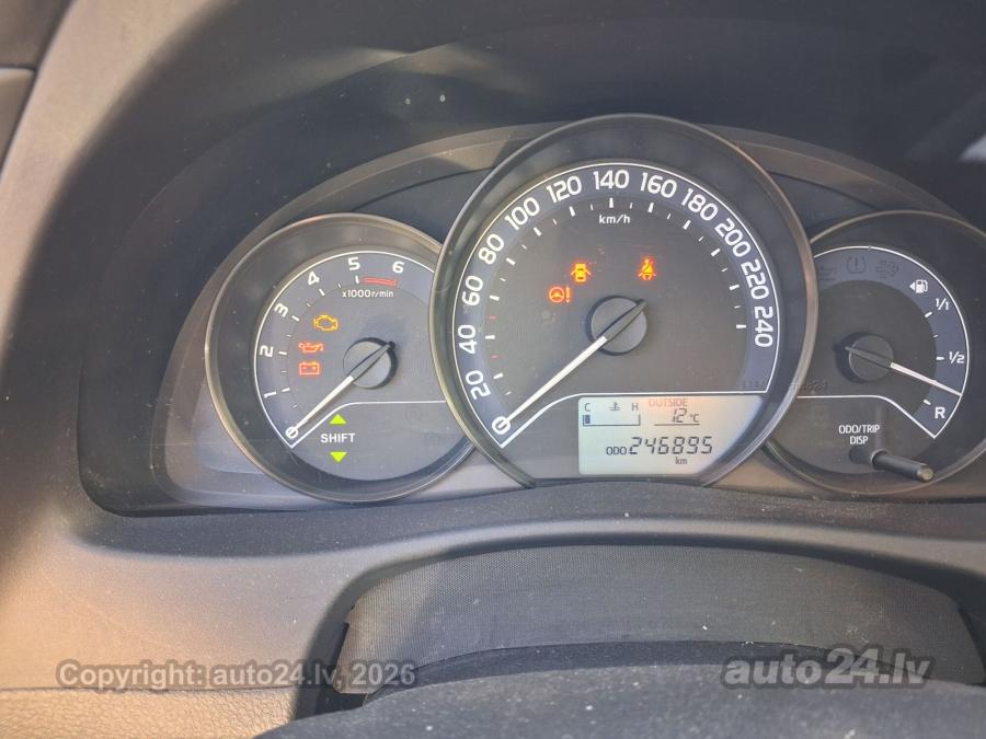 Toyota Auris 2015 Pērnava, ar dzinēja tilpumu 1.40 L un nobraukumu 247 tūkst. km par 6000 €, foto 9 vietnē AUTOMOTO.COM.LV