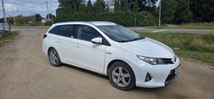 Тойота Аурис 2015 в Вильнюс, объемом двигателя 1.80 л и пробегом 425 тыс. км за 6950 €, фото 3 на AUTOMOTO.COM.LV