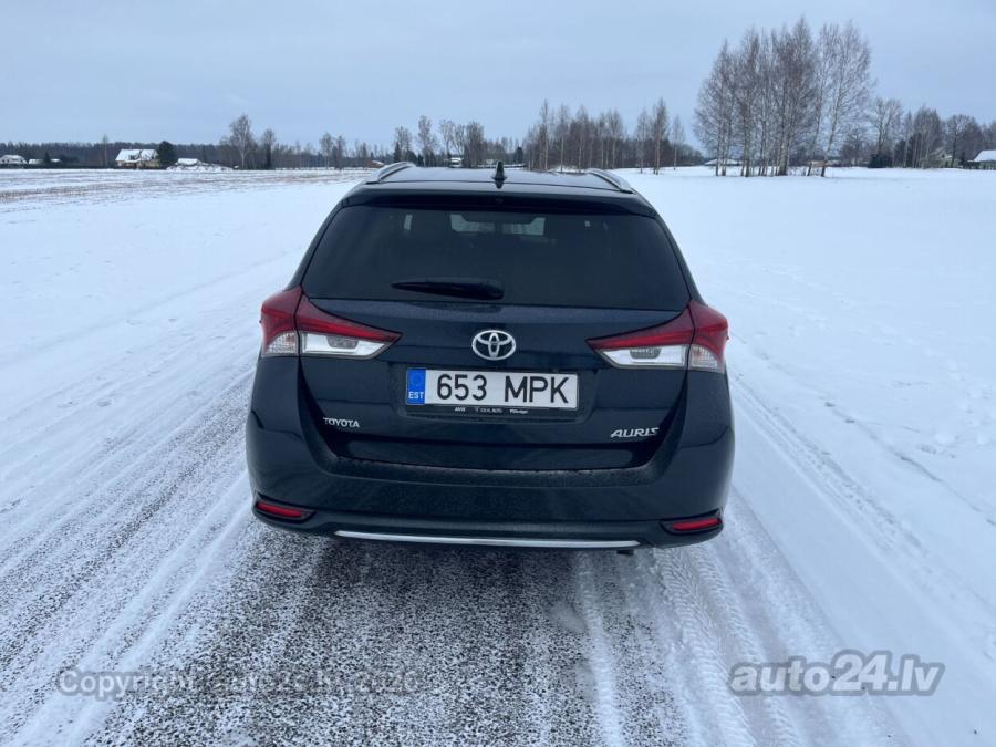 Toyota Auris 2016 Tallina, ar dzinēja tilpumu 1.60 L un nobraukumu 124 tūkst. km par 8500 €, foto 2 vietnē AUTOMOTO.COM.LV