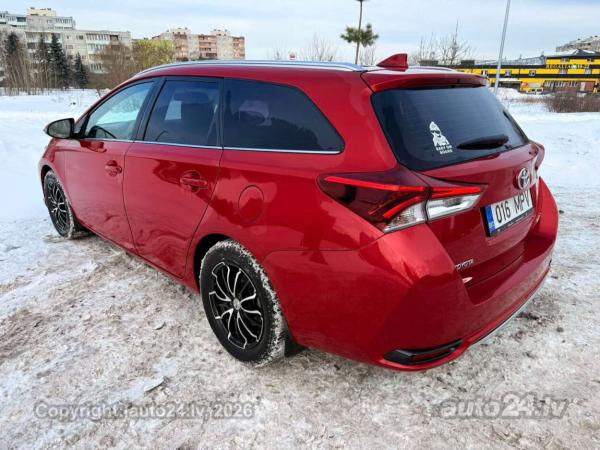 Toyota Auris 2016 in Tallinn, with an engine capacity of 1.60 L and mileage of 89 thousand km for 10850 €, photo 6 on AUTOMOTO.COM.LV