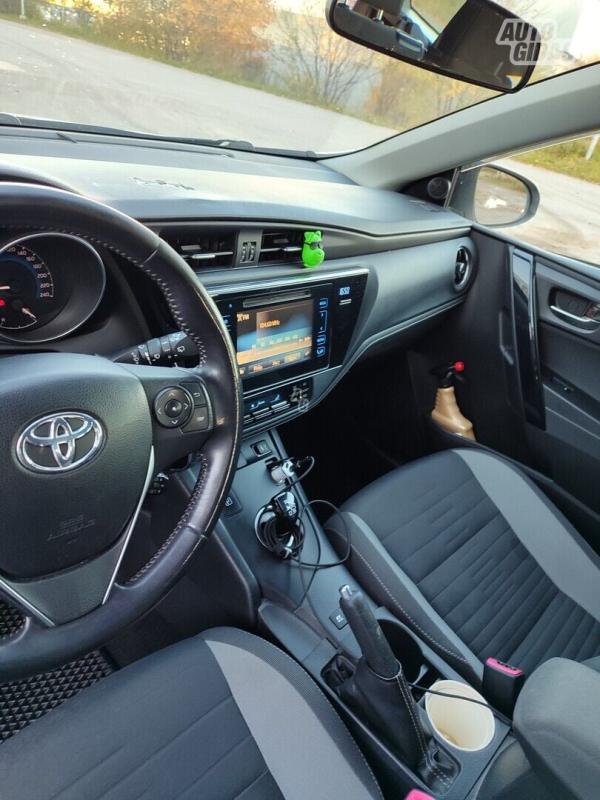 Toyota Auris 2016 Viļņa, ar dzinēja tilpumu 1.80 L un nobraukumu 265 tūkst. km par 9200 €, foto 10 vietnē AUTOMOTO.COM.LV