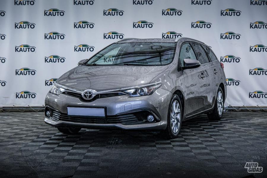Тойота Аурис 2016 в Каунас, объемом двигателя 1.60 л и пробегом 214 тыс. км за 7990 €, фото 1 на AUTOMOTO.COM.LV