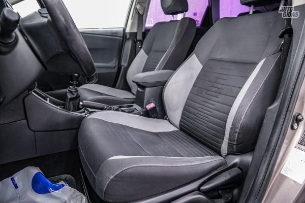 Toyota Auris 2016 Kauņa, ar dzinēja tilpumu 1.60 L un nobraukumu 214 tūkst. km par 7990 €, foto 6 vietnē AUTOMOTO.COM.LV