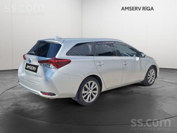 Toyota Auris 2016 Rīga, ar dzinēja tilpumu 1.80 L un nobraukumu 153 tūkst. km par 10900 €, foto 2 vietnē AUTOMOTO.COM.LV