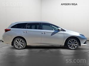 Toyota Auris 2016 in Riga, with an engine capacity of 1.80 L and mileage of 153 thousand km for 10900 €, photo 8 on AUTOMOTO.COM.LV