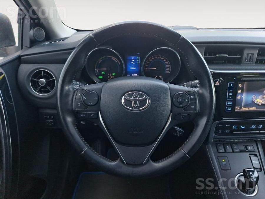 Toyota Auris 2016 in Riga, with an engine capacity of 1.80 L and mileage of 153 thousand km for 10900 €, photo 16 on AUTOMOTO.COM.LV