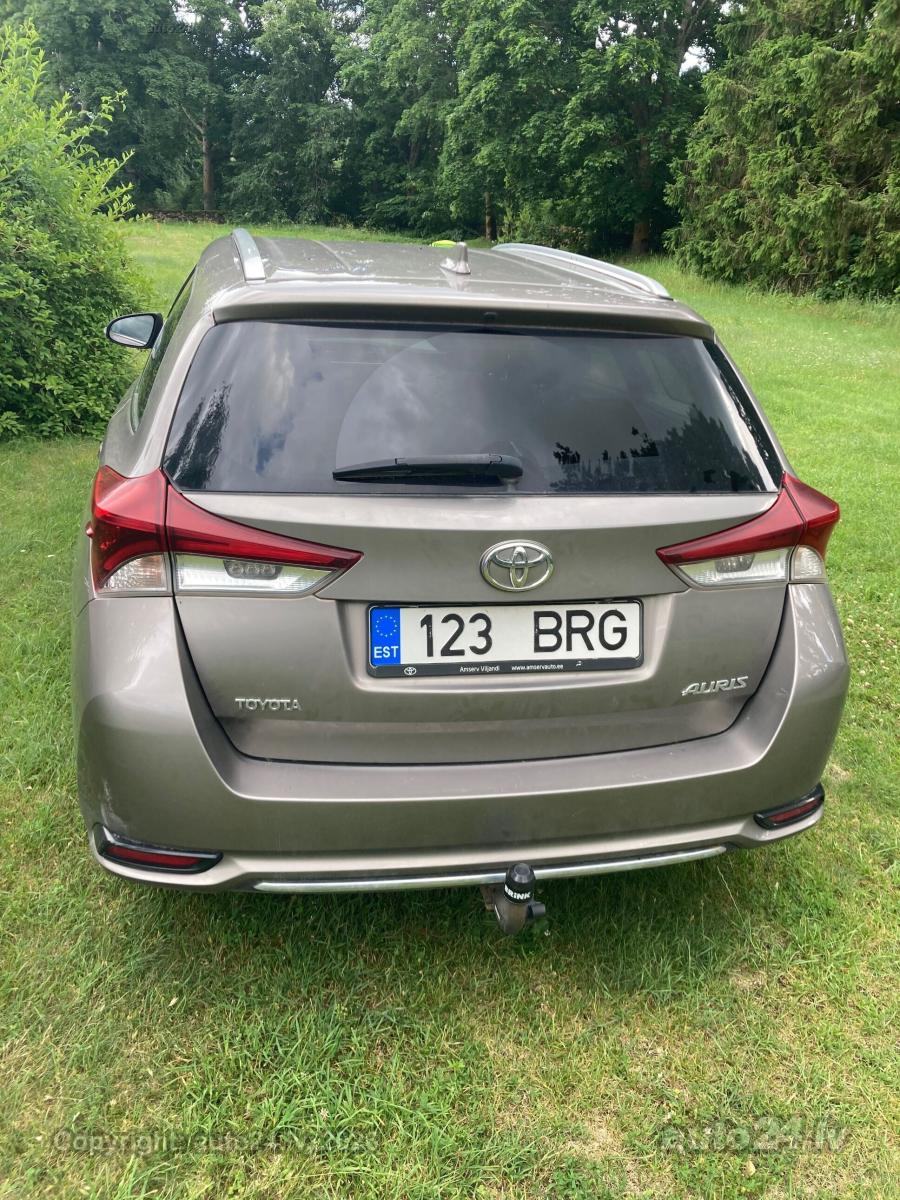 Toyota Auris 2016 in Tallinn, with an engine capacity of 1.60 L and mileage of 153 thousand km for 9900 €, photo 3 on AUTOMOTO.COM.LV