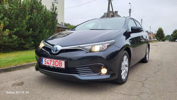 Toyota Auris 2016 Šauļi vietnē Toyota Auris 2016 Šauļi, ar dzinēja tilpumu 1.80 L un nobraukumu 265 tūkst. km par 9850 €, foto 3 vietnē AUTOMOTO.COM.LV