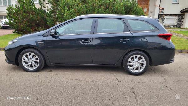 Toyota Auris 2016 Šauļi vietnē Toyota Auris 2016 Šauļi, ar dzinēja tilpumu 1.80 L un nobraukumu 265 tūkst. km par 9850 €, foto 6 vietnē AUTOMOTO.COM.LV