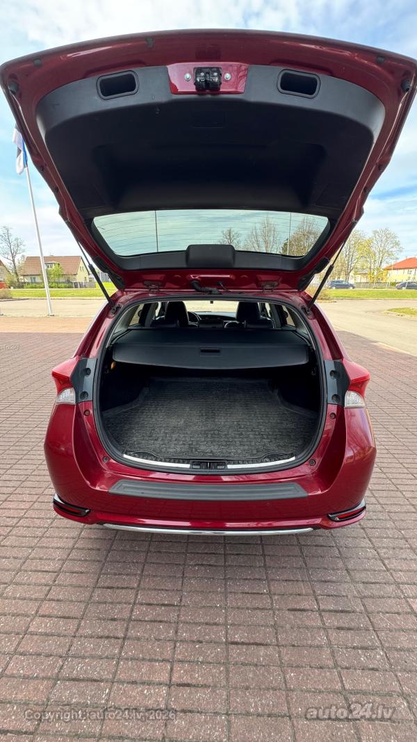 Toyota Auris 2017 Tallina, ar dzinēja tilpumu 1.60 L un nobraukumu 236 tūkst. km par 8999 €, foto 9 vietnē AUTOMOTO.COM.LV