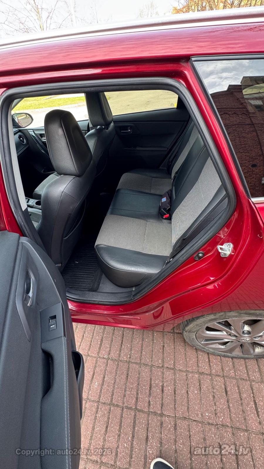 Toyota Auris 2017 Tallina, ar dzinēja tilpumu 1.60 L un nobraukumu 236 tūkst. km par 8999 €, foto 12 vietnē AUTOMOTO.COM.LV