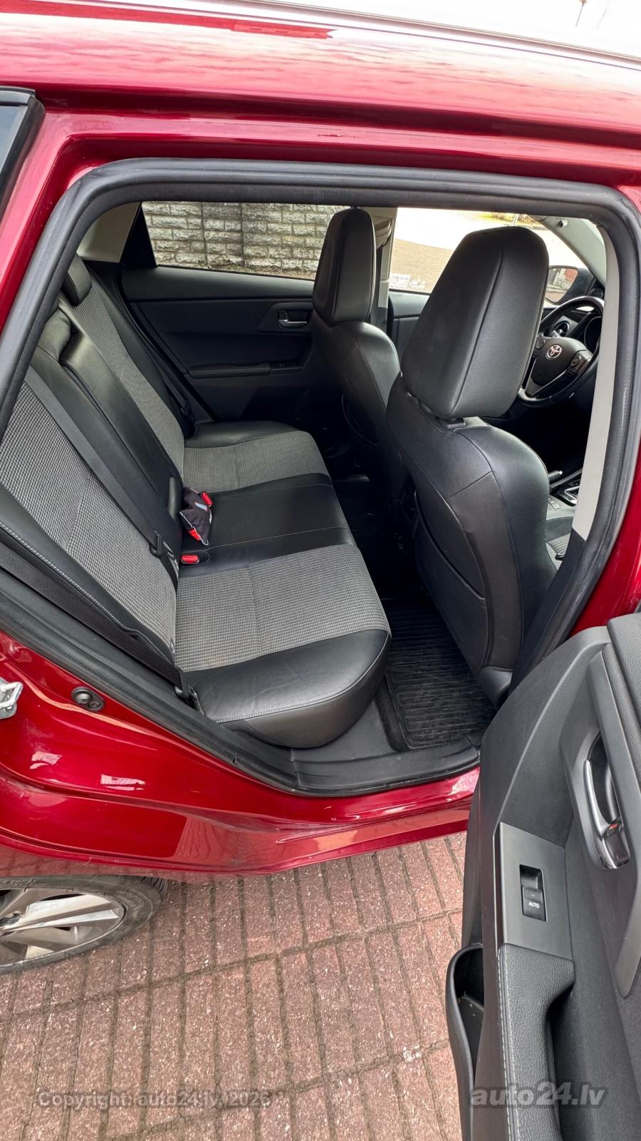 Toyota Auris 2017 Tallina, ar dzinēja tilpumu 1.60 L un nobraukumu 236 tūkst. km par 8999 €, foto 13 vietnē AUTOMOTO.COM.LV