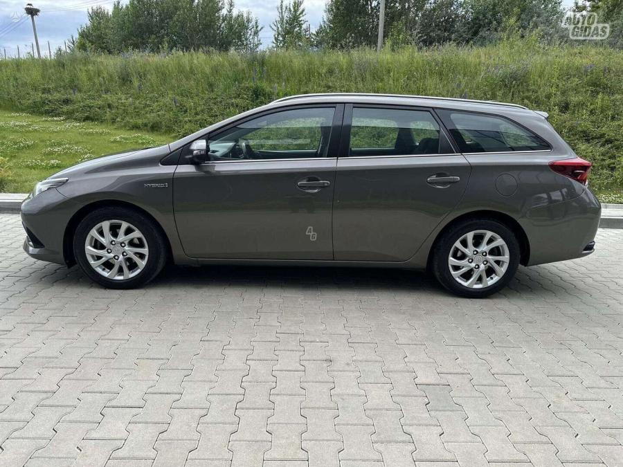 Toyota Auris 2017 in Vilnius, with an engine capacity of 1.80 L and mileage of 264 thousand km for 10200 €, photo 7 on AUTOMOTO.COM.LV