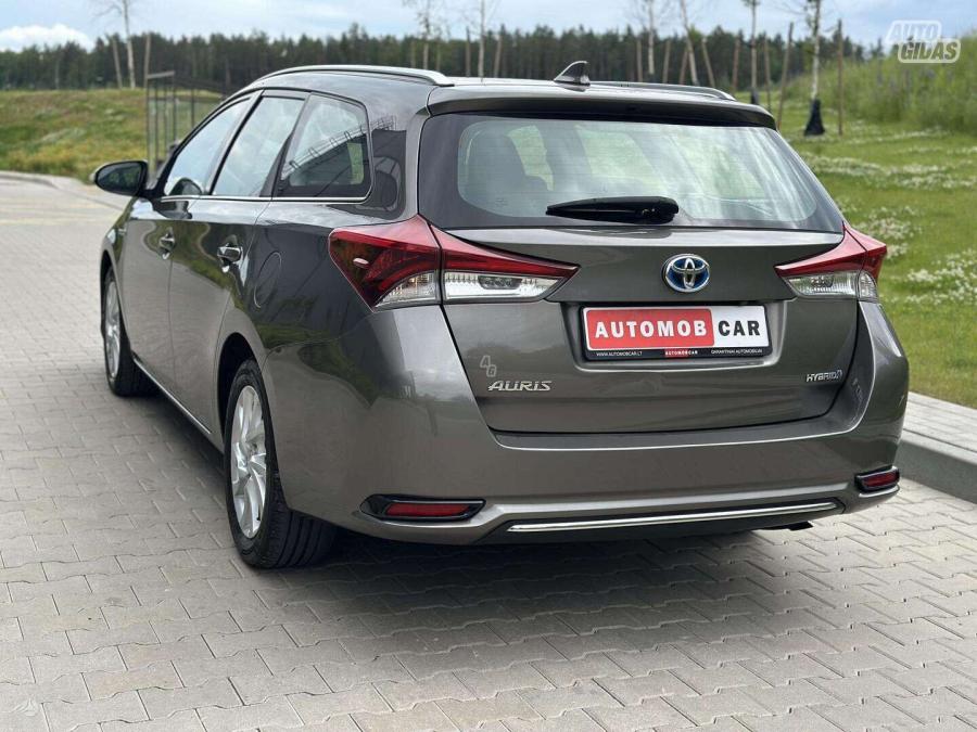 Toyota Auris 2017 in Vilnius, with an engine capacity of 1.80 L and mileage of 264 thousand km for 10200 €, photo 9 on AUTOMOTO.COM.LV