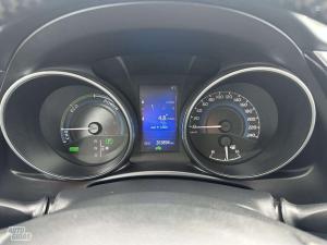 Toyota Auris 2017 in Vilnius, with an engine capacity of 1.80 L and mileage of 264 thousand km for 10200 €, photo 26 on AUTOMOTO.COM.LV